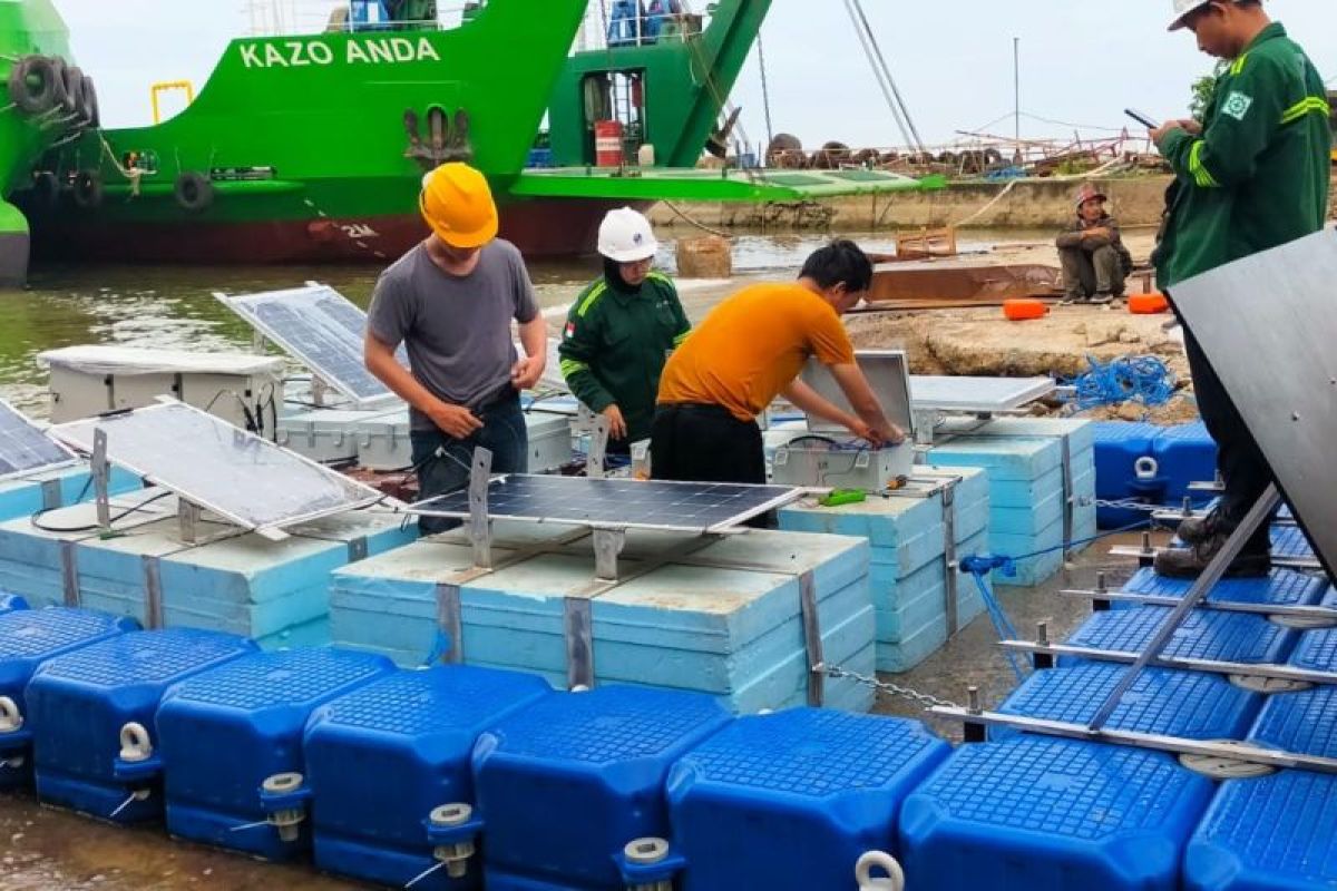 ITS luncurkan purwarupa PLTS apung laut pertama di Indonesia ...